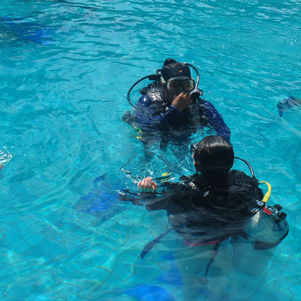 Intro to Dive - Discover Scuba | Adventure Indonesia Tours - Bali & Beyond